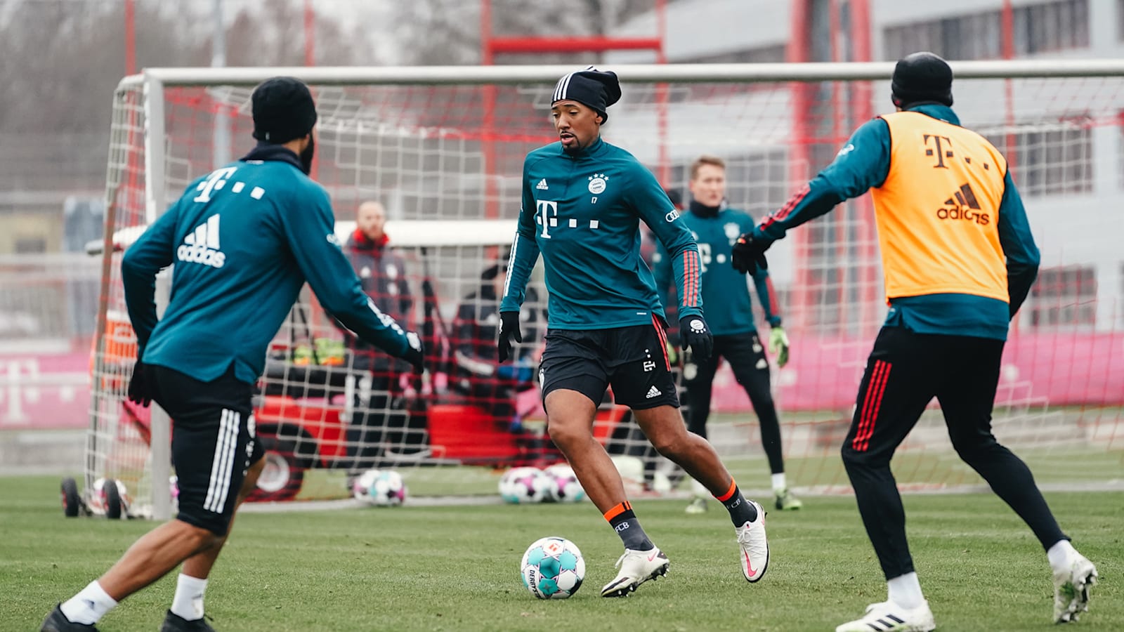 Video: First Bayern training session after the Mainz game