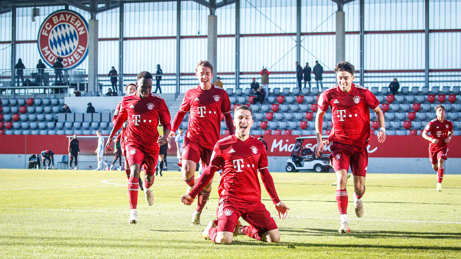 Video: So lief das U19-Jahr 2021 | FC Bayern