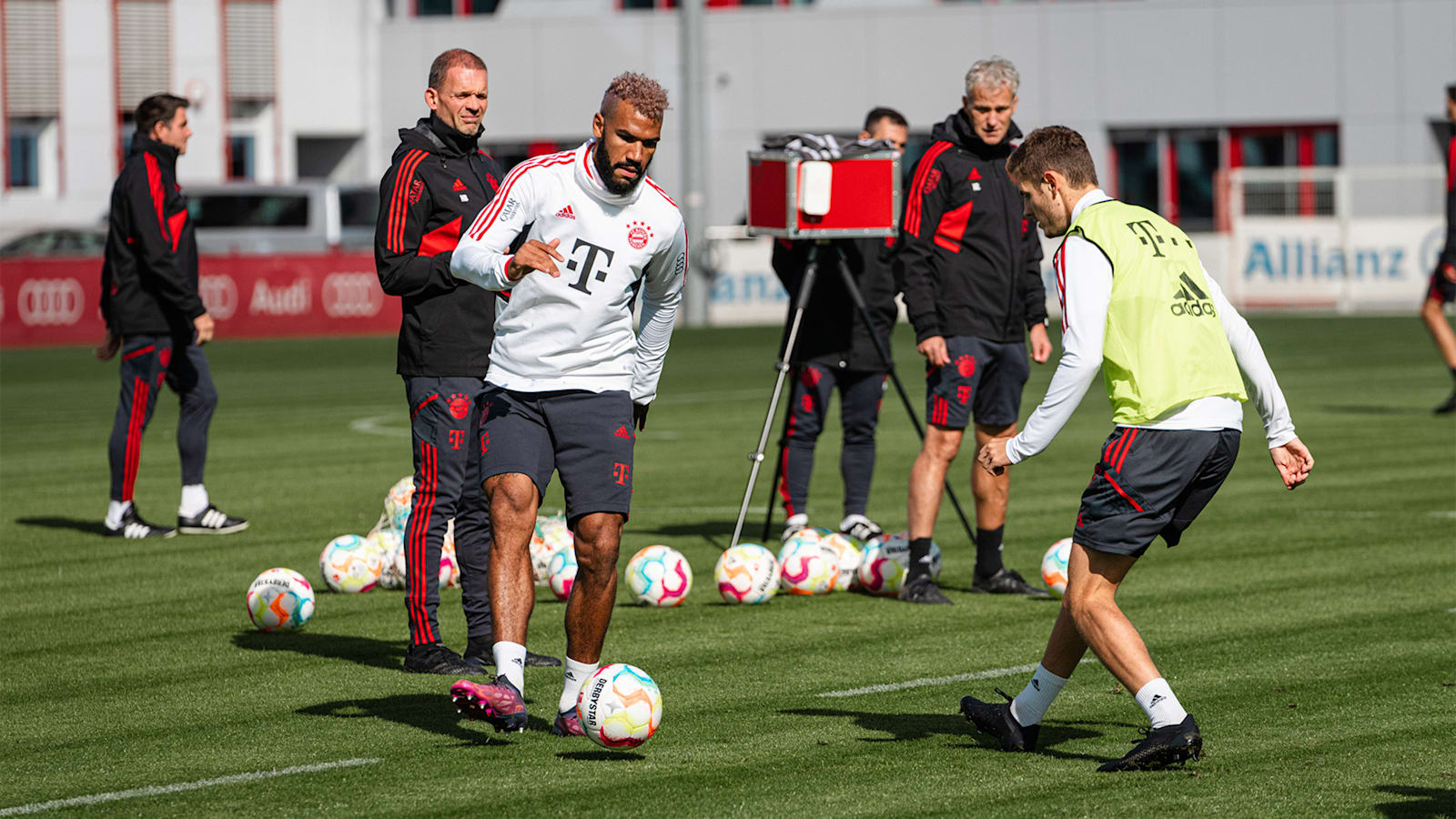 Video: Das Bayern-Training vom 27. September