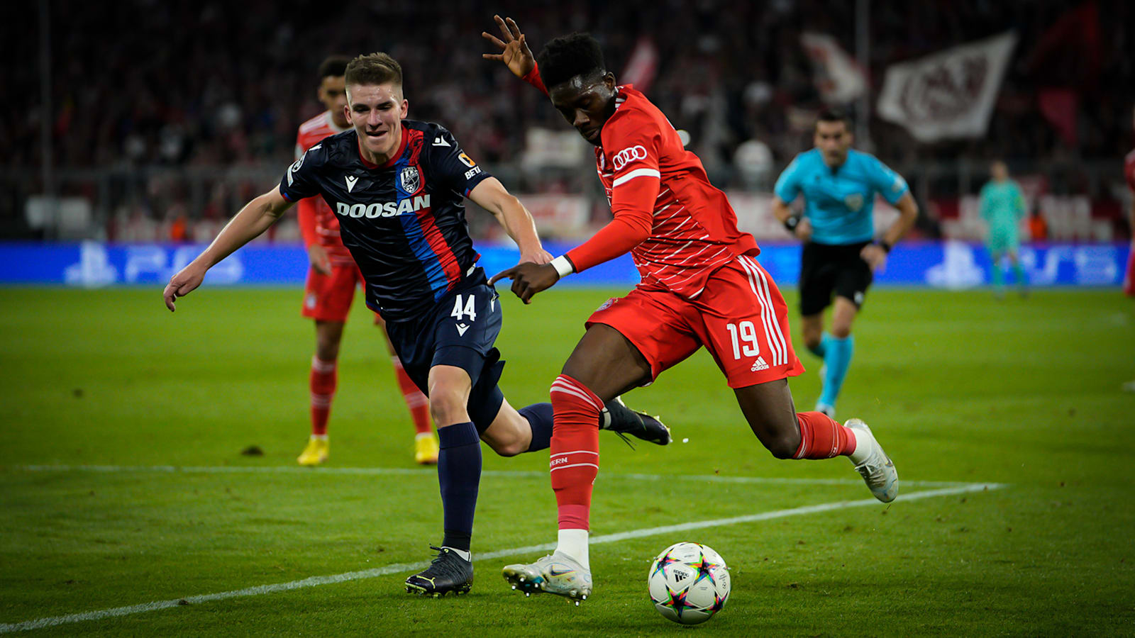 Video-Highlights FC Bayern vs. Viktoria Pilsen