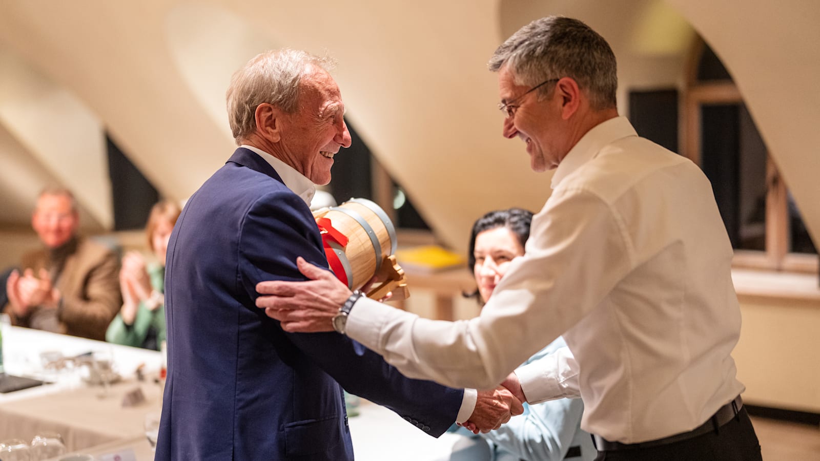 Edmund Stoiber and Alexandra Schörghuber remain chairs of advisory board