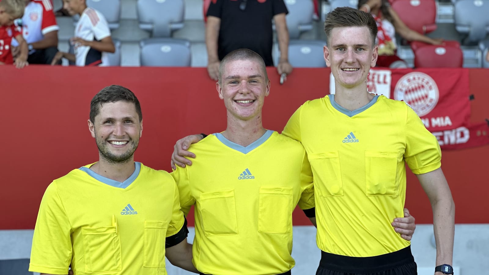 FCB-Schiedsrichter im Großeinsatz