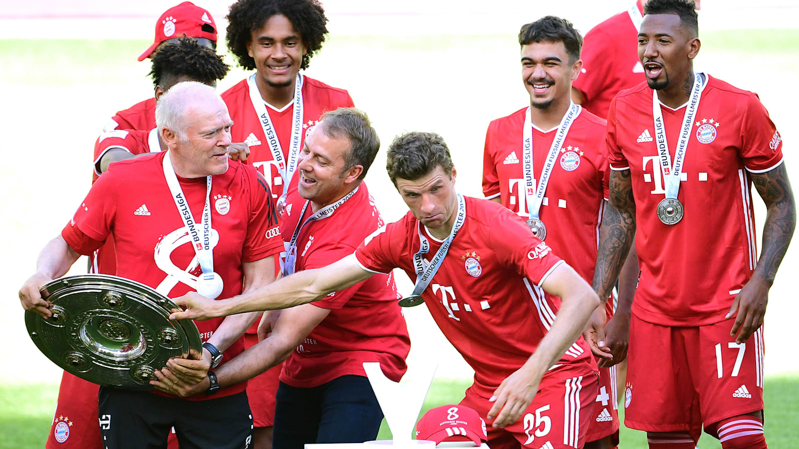 Thomas Müller: The best photos of the two-time treble winner, world ...
