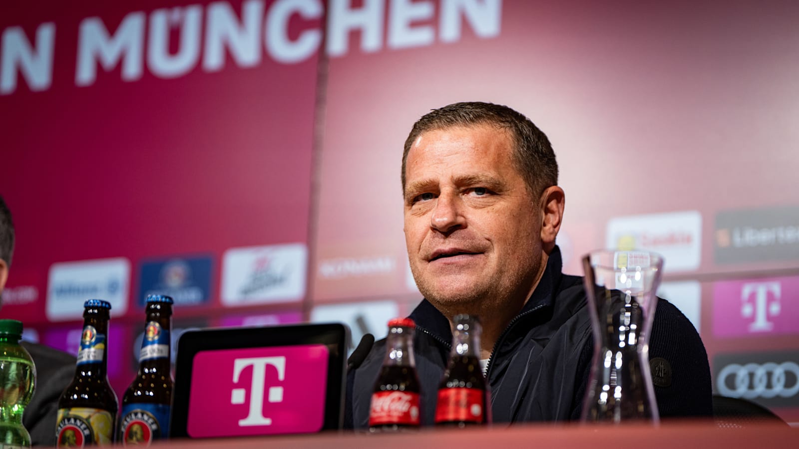 Video: Max Eberl's unveiling with Herbert Hainer and Jan-Christian Dreesen