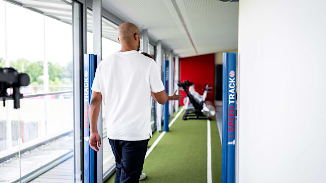 Gallery: The first photos of Vincent Kompany at FC Bayern