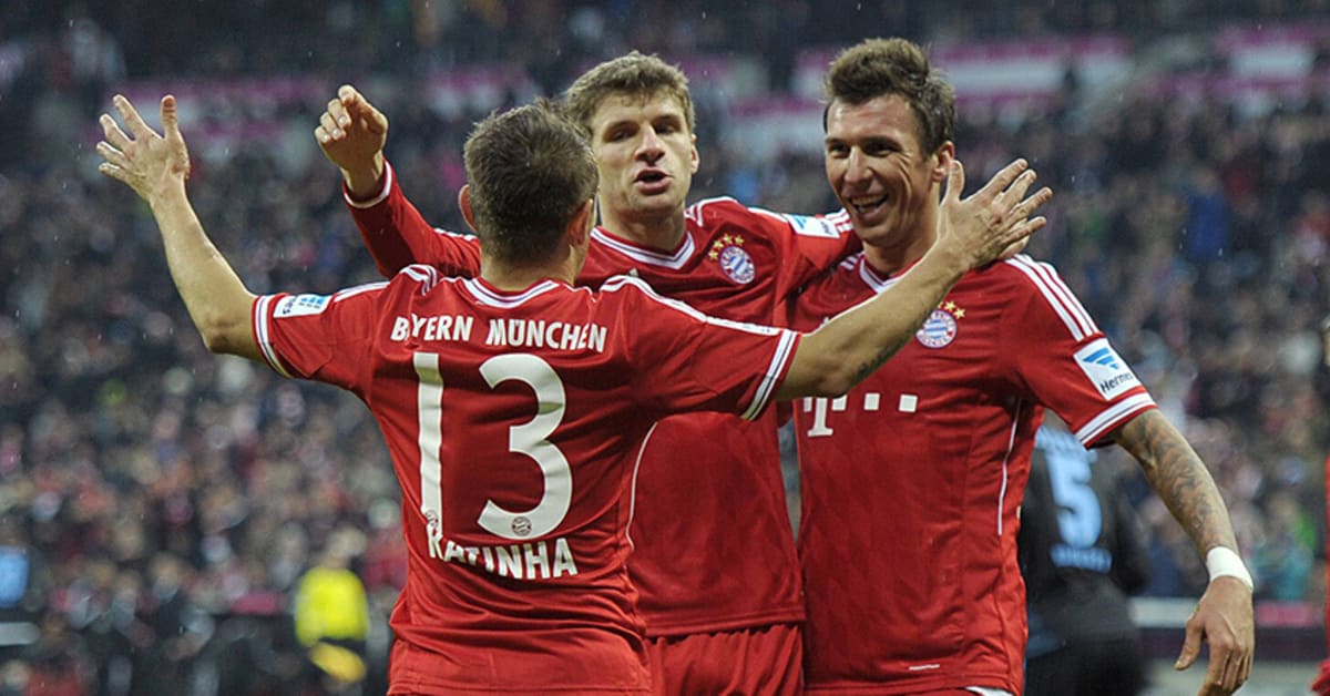FCB beat HSV and seal top spot at Christmas