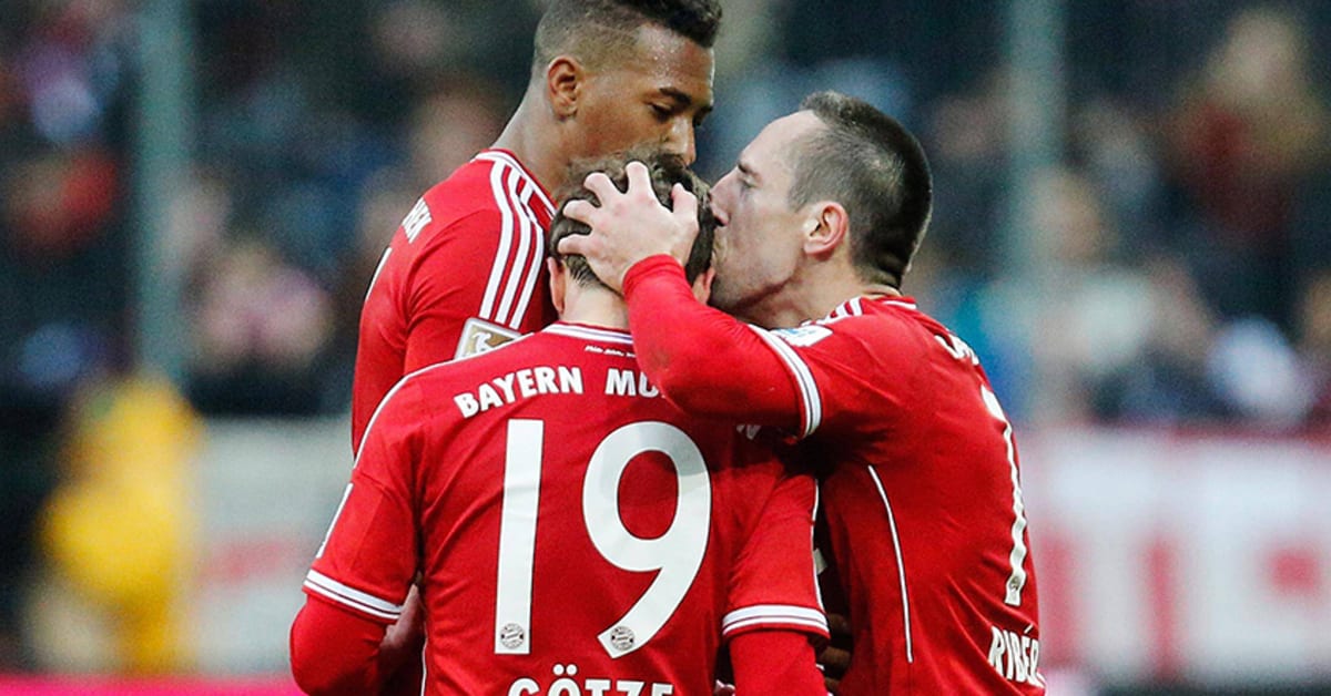 Super Bayern smash league record in style