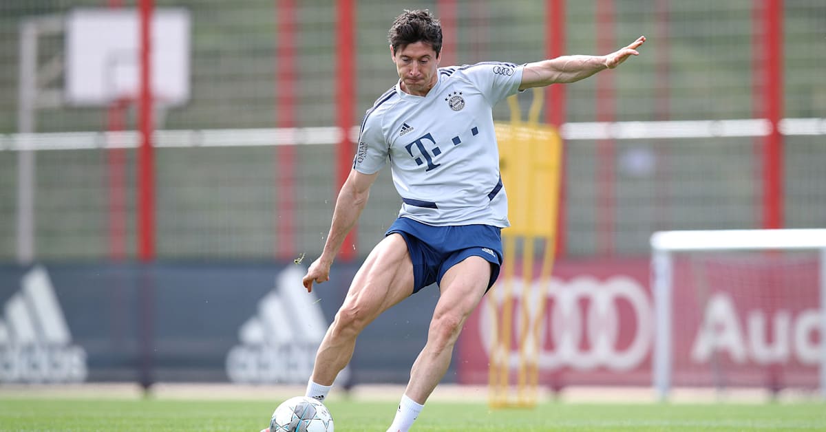 Gallery: Training in small groups on 28 April