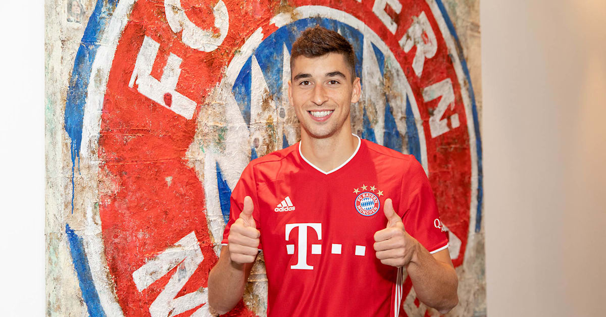 Marc Roca's arrival at Bayern in pictures