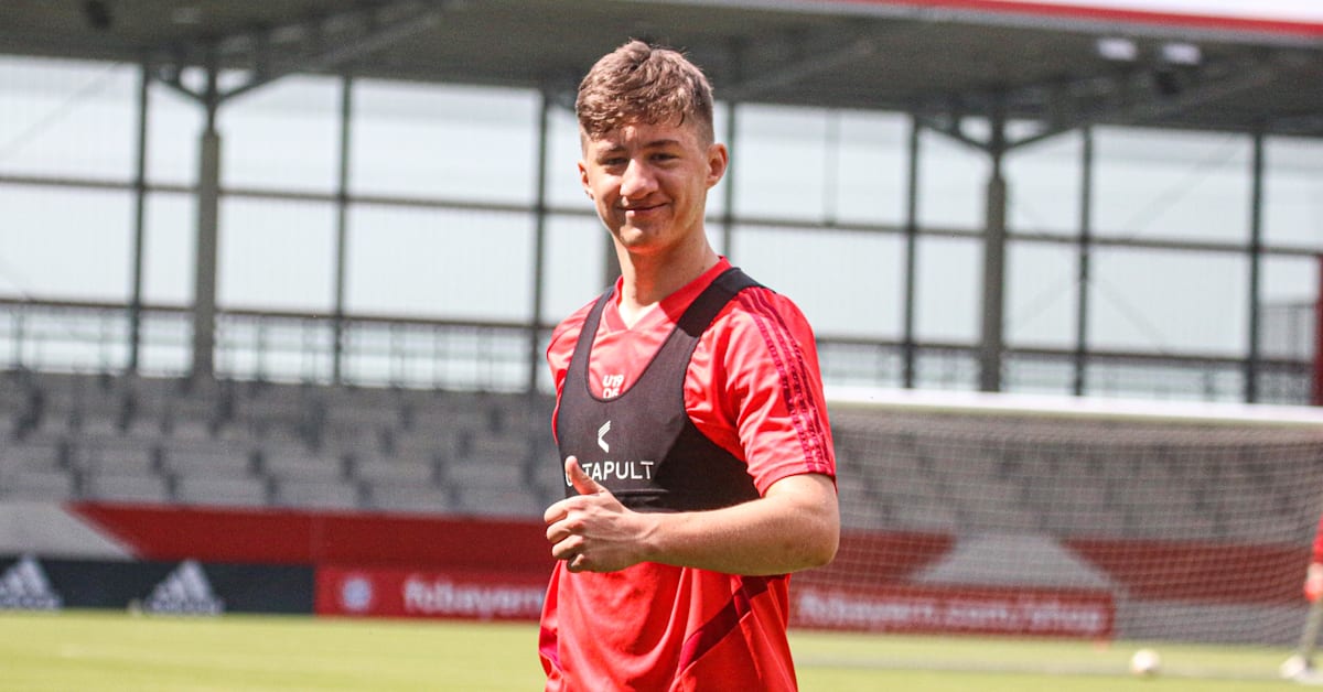 Angelo Stiller von den FC Bayern Amateuren im Interview