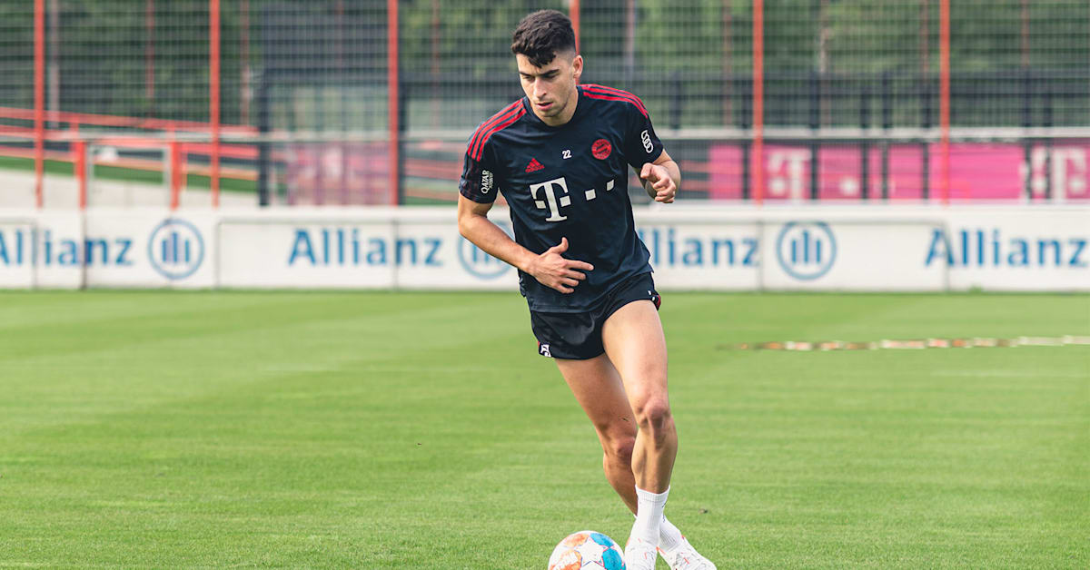 Marc Roca begins training with ball after ankle injury