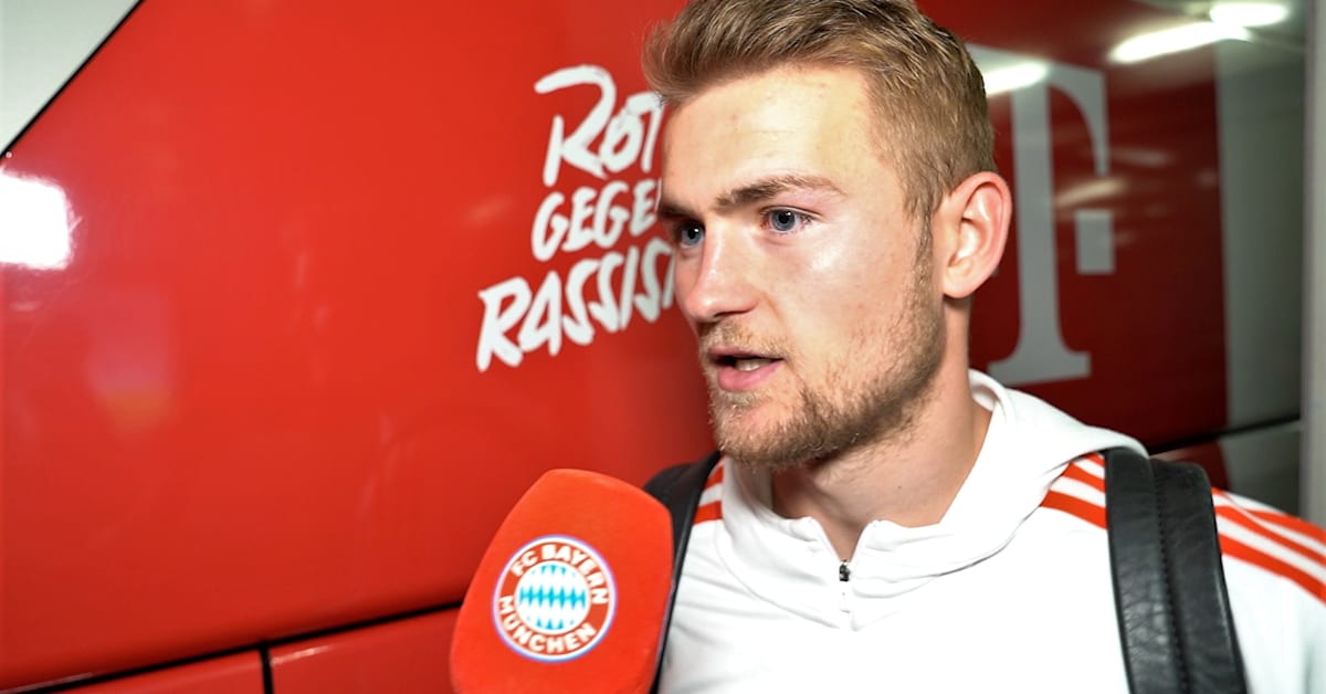 Video: FC Augsburg - FC Bayern | Die Interviews