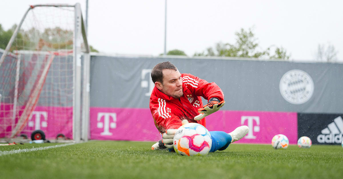 Manuel Neuer back on the training pitch I FC Bayern