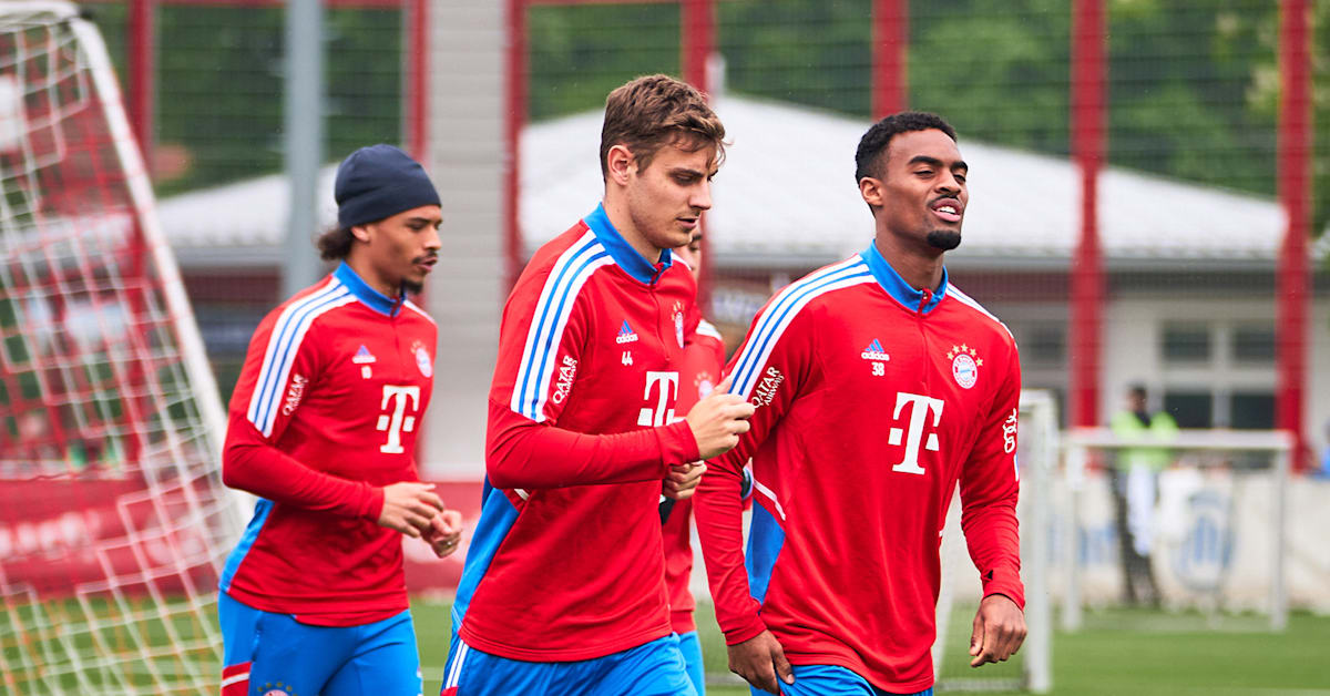 Josip Stanisic makes partial return to team training