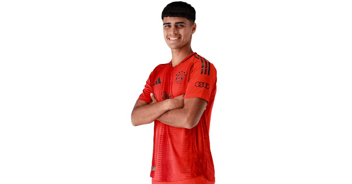 Ignacio Isla: Player profile - FC Bayern World Squad