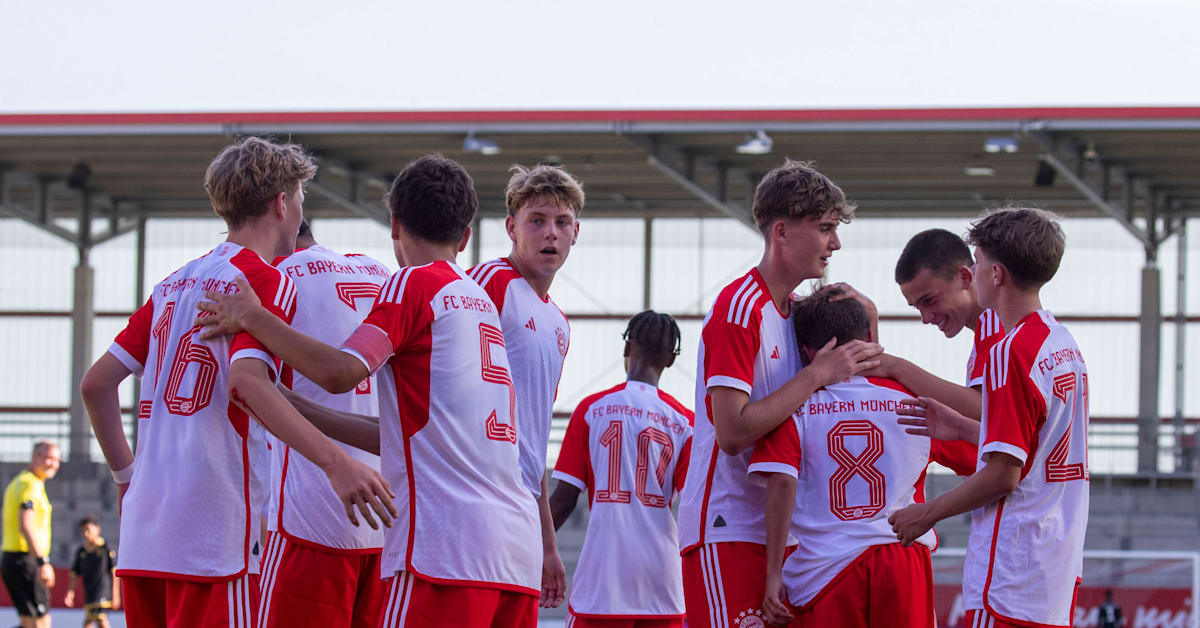 U15 feiert Staffel-Meisterschaft, U14 teilt Punkte