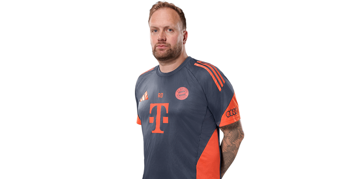 Aaron Danks: News & coaching profile - FC Bayern Munich