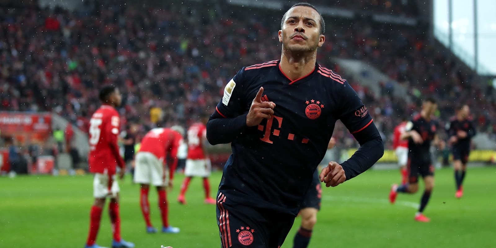 Thiago is the scorer of the Goal of the Month in February 2020