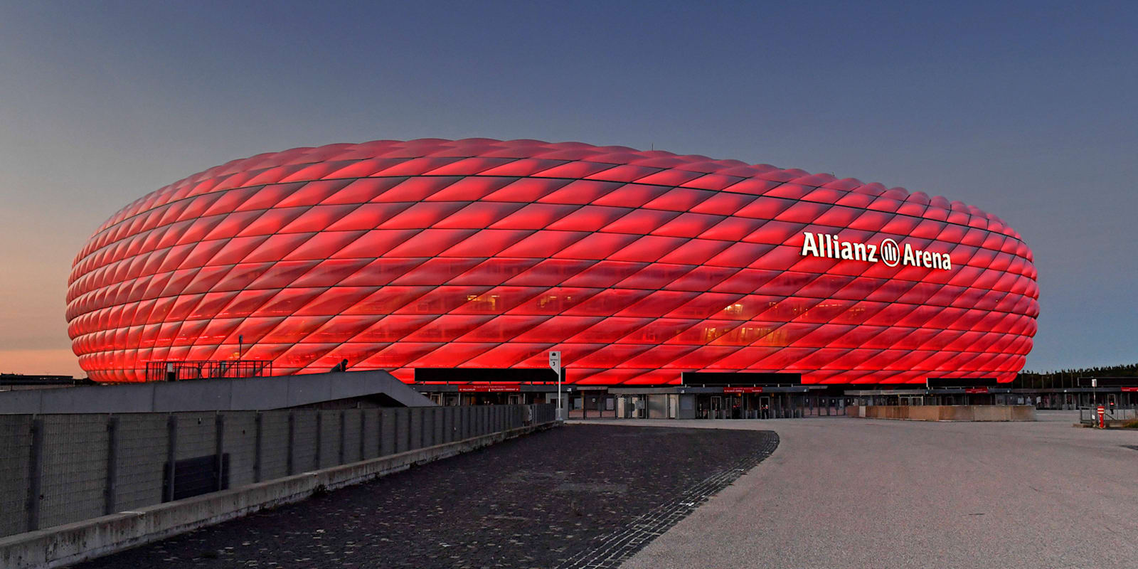 Allianz Arena, FC Bayern Museum and Store to open again