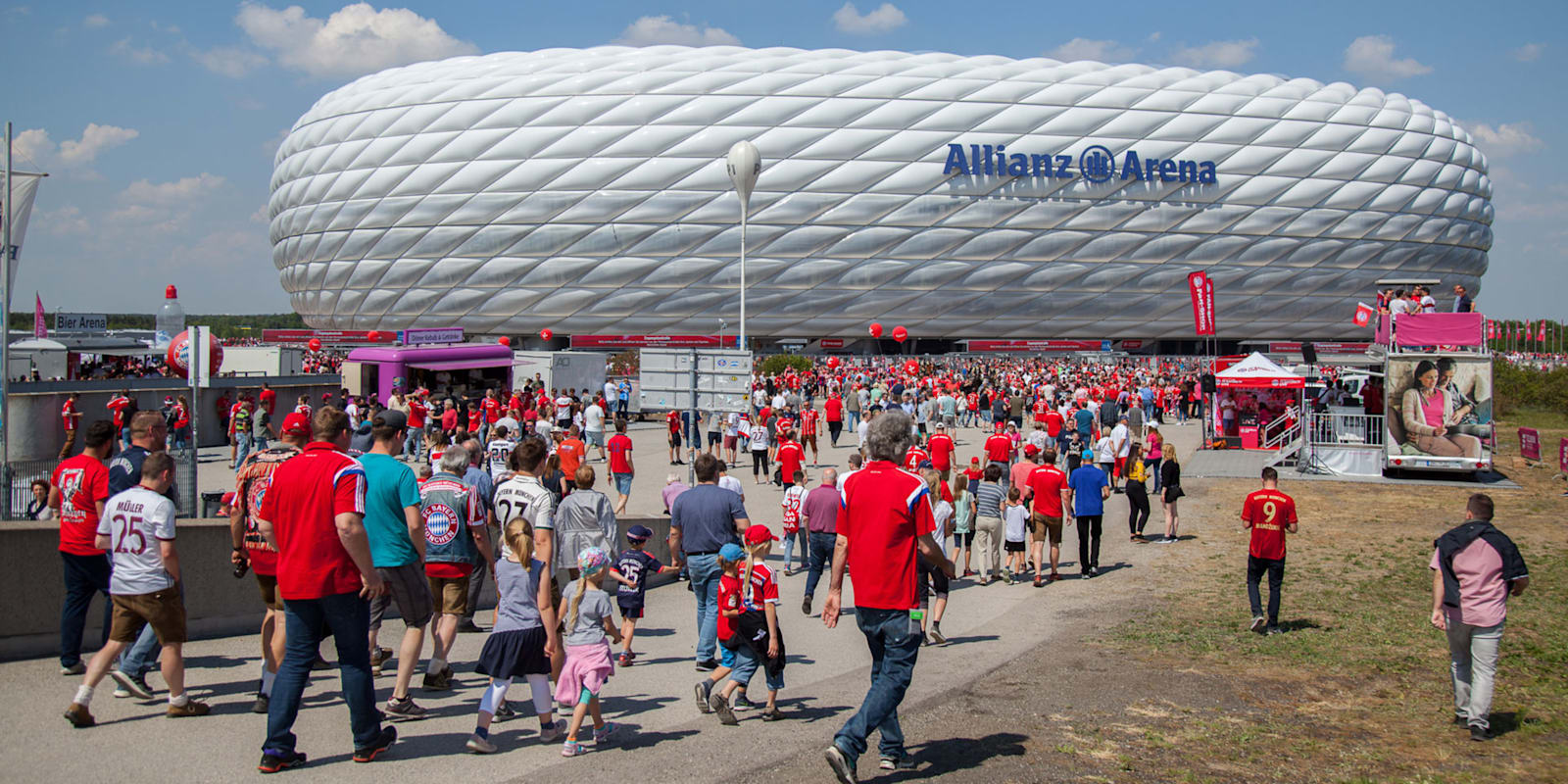 Was darf mit in die Allianz Arena