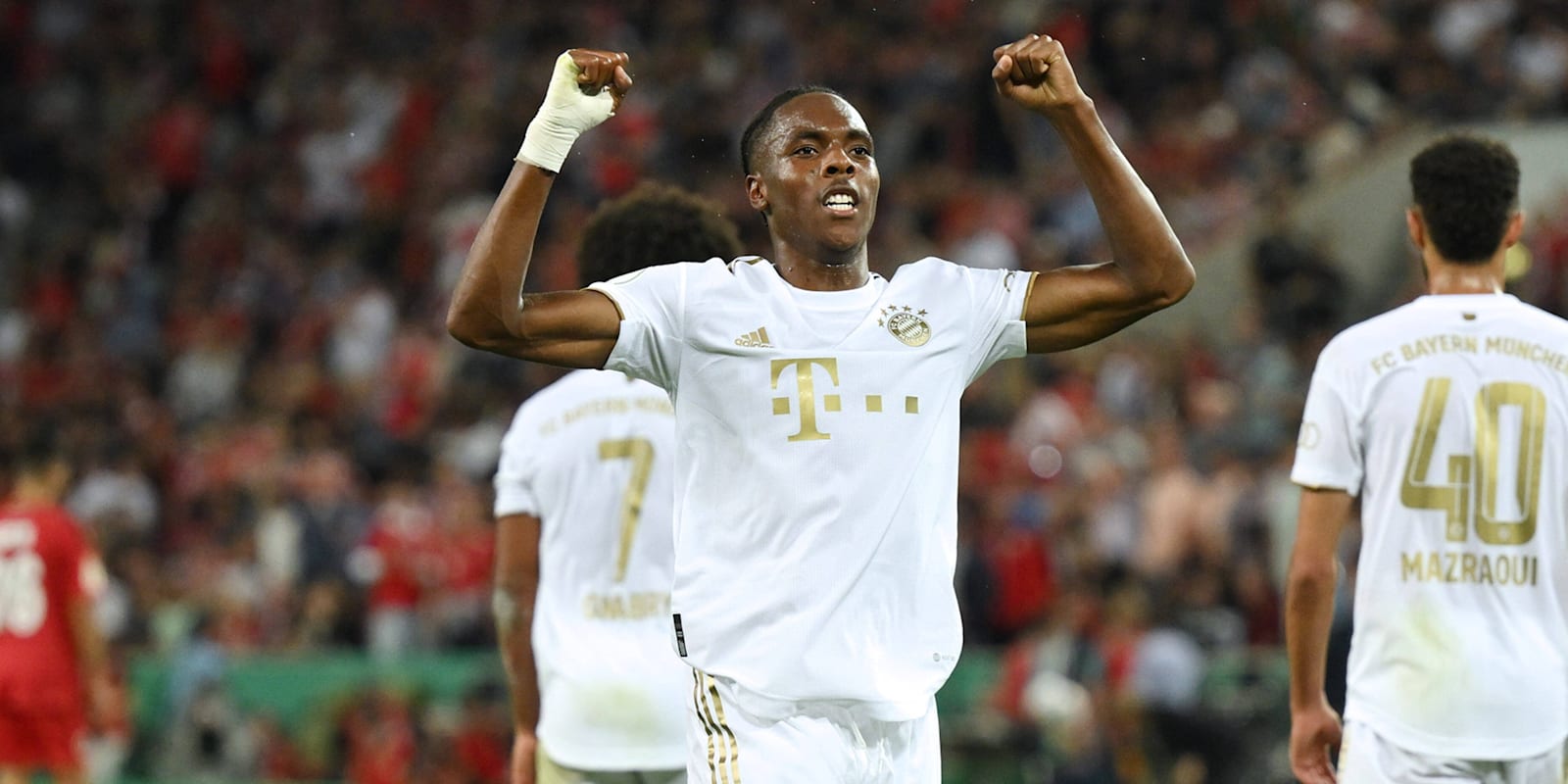 Record! Mathys Tel is Bayern's youngest goalscorer | FC Bayern