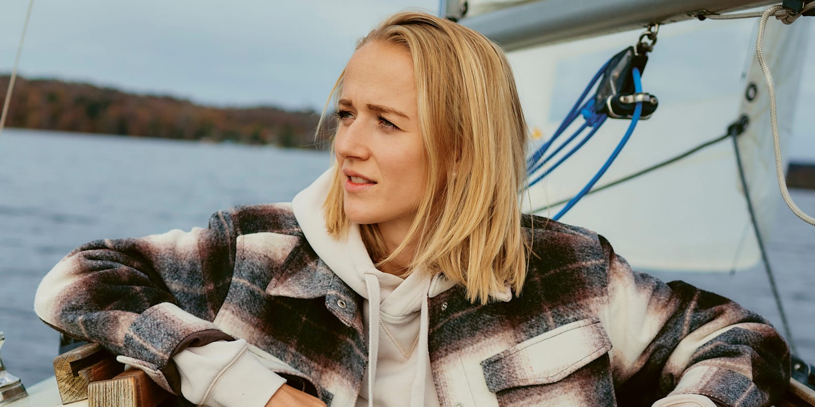 Lea Schüller and Lara Vadlau in interview | FC Bayern