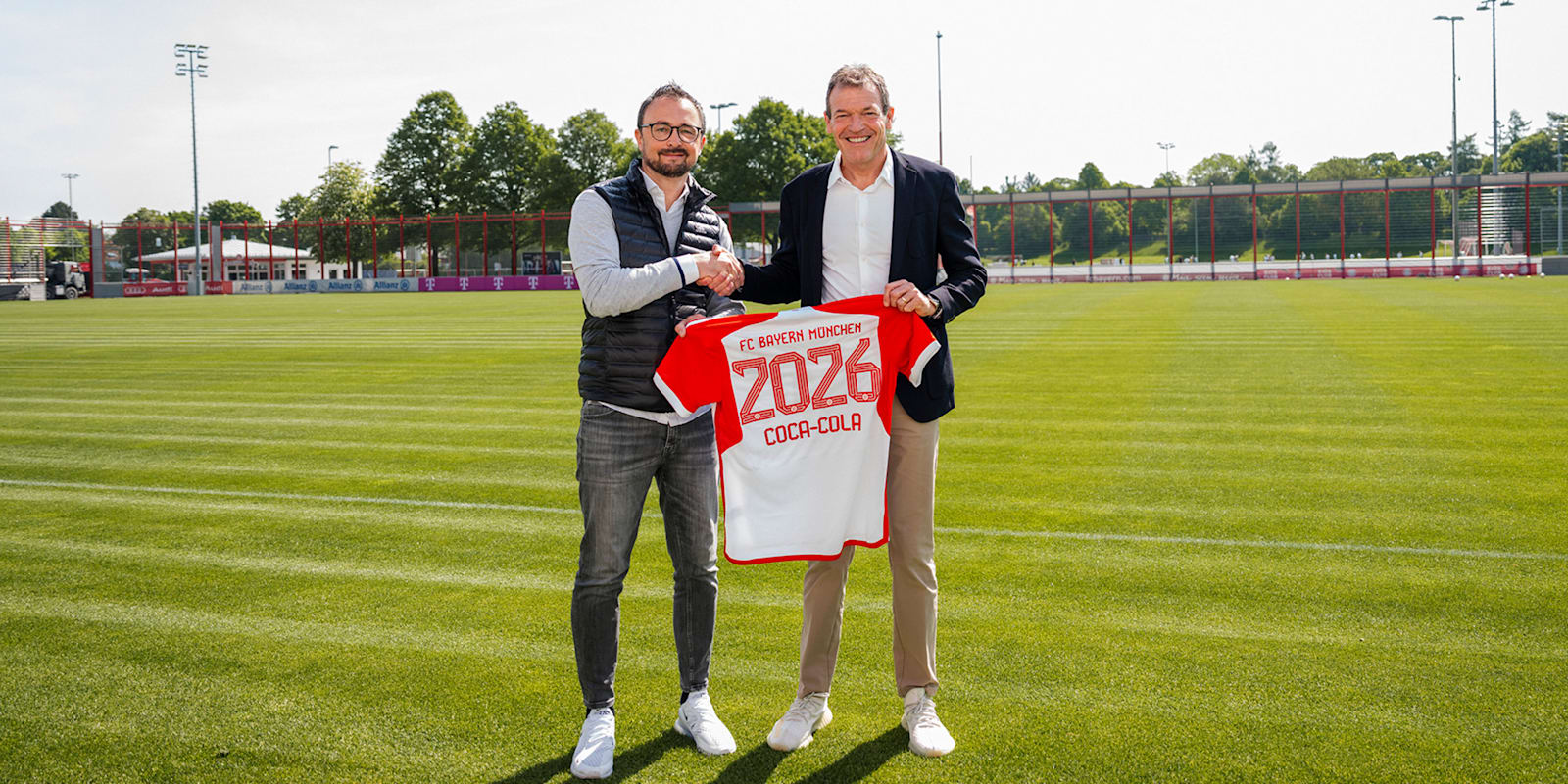 FC Bayern and Coca-Cola agree further three years together