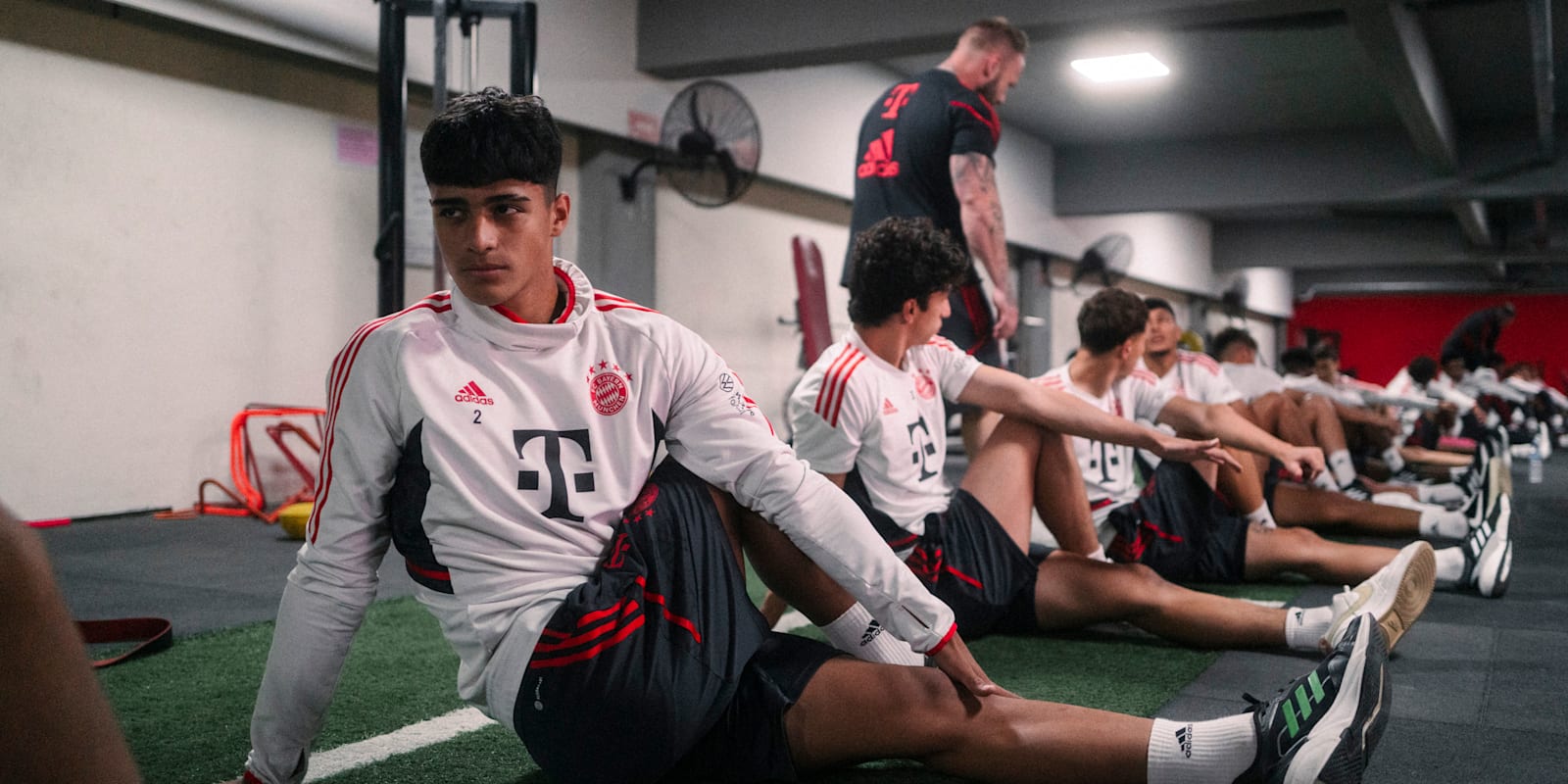 Series: Watch FC Bayern World Squad 2023 Episode 3 now