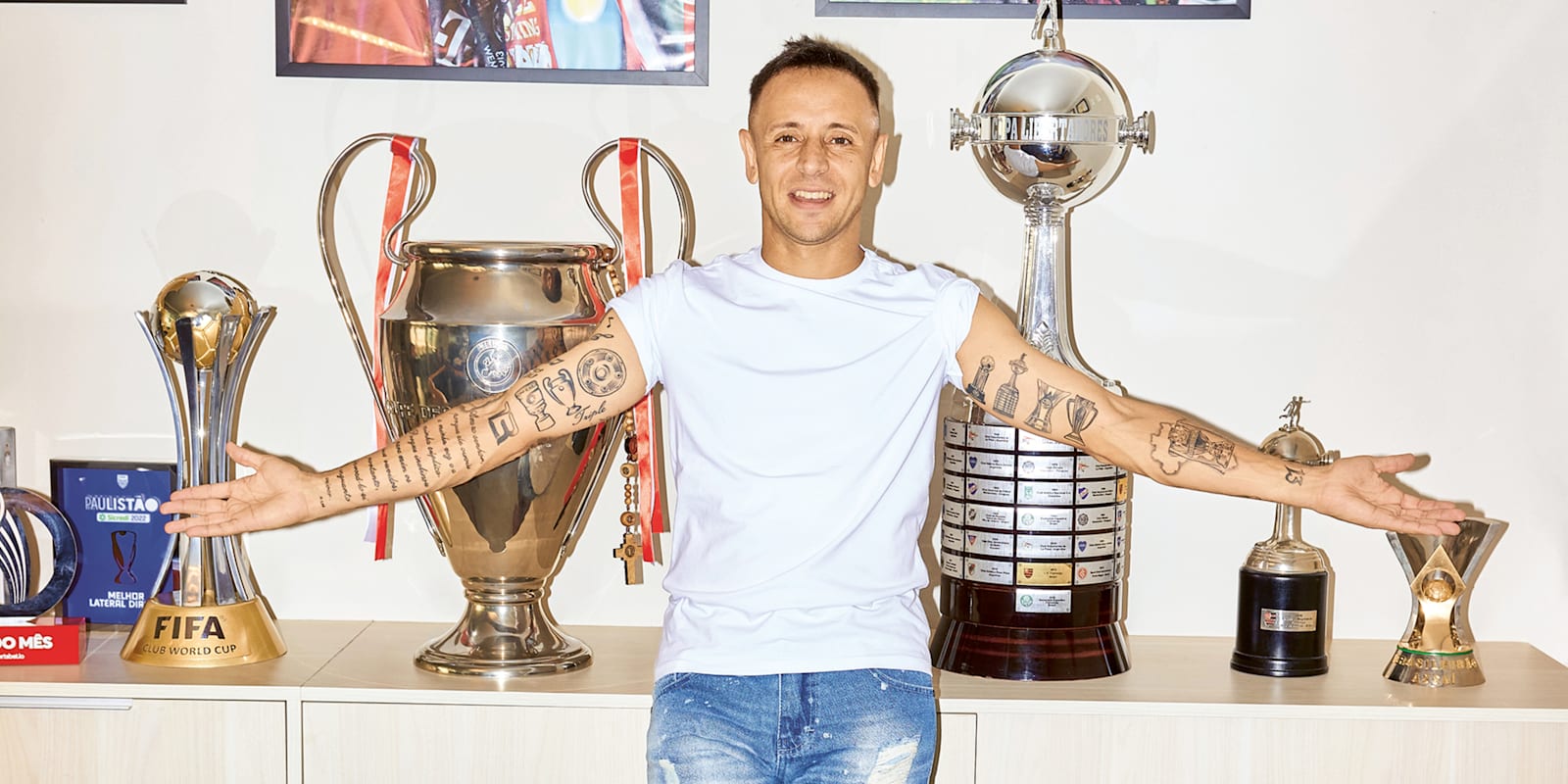 Visit to Brazil: Rafinha - Our star in the south I FC Bayern