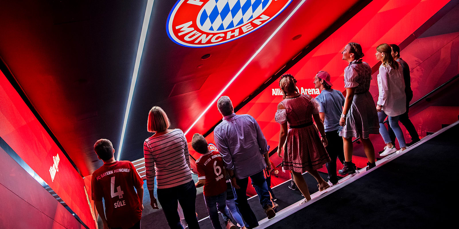 Allianz Arena Tour: Museum + Arena erleben