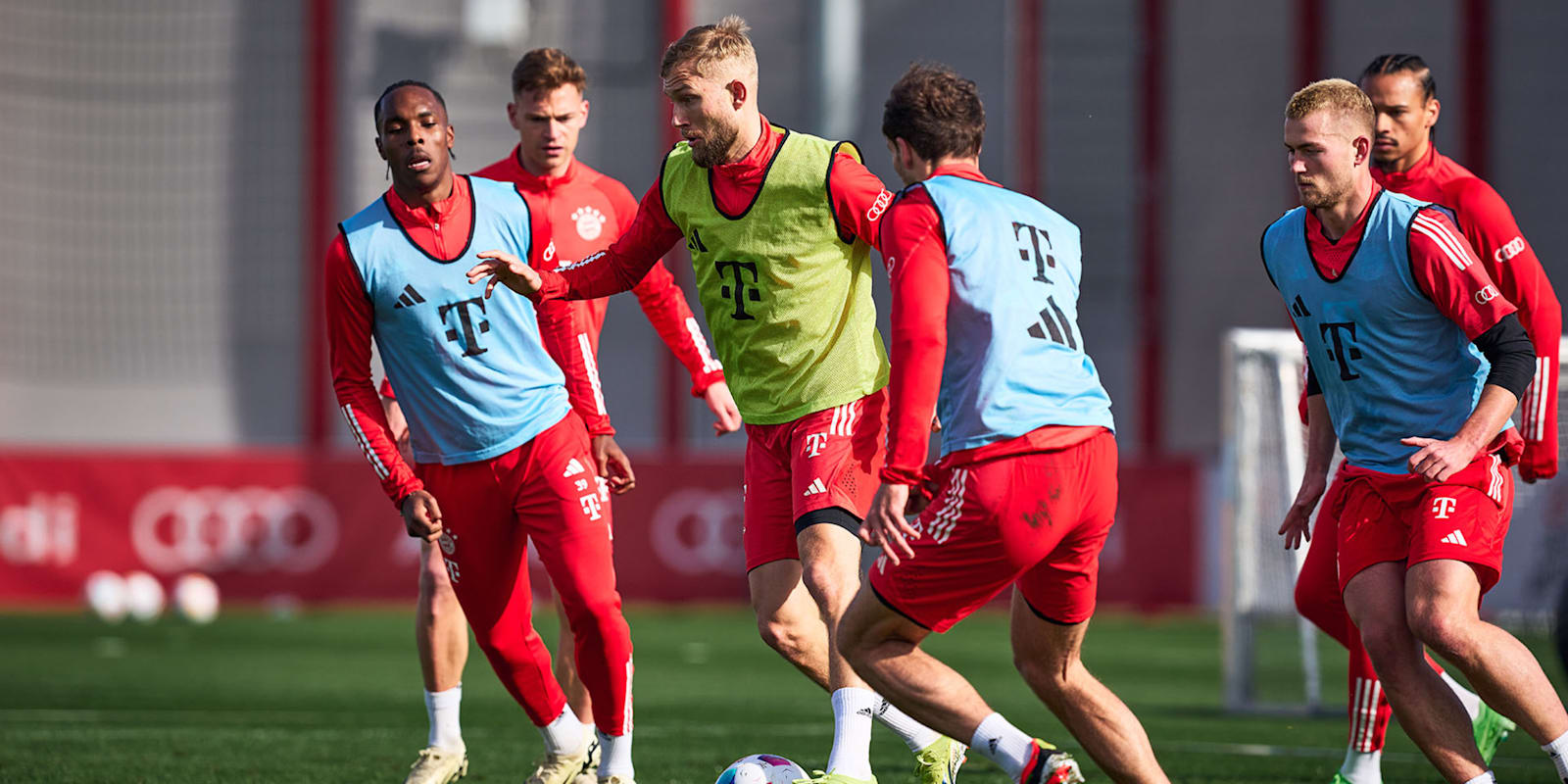 Konrad Laimer back in squad training I FC Bayern
