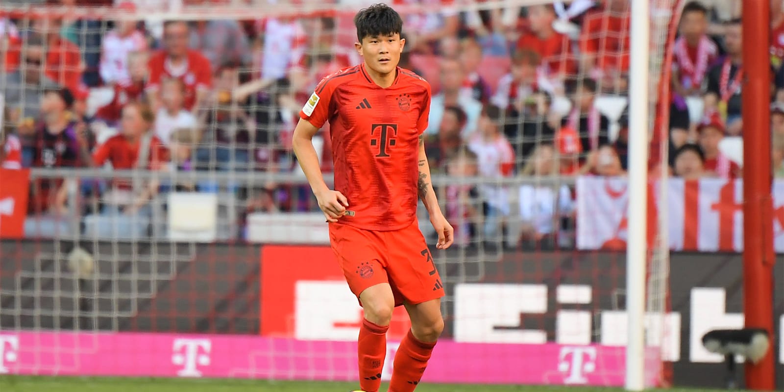 Minjae Kim subbed off with injury vs. Wolfsburg
