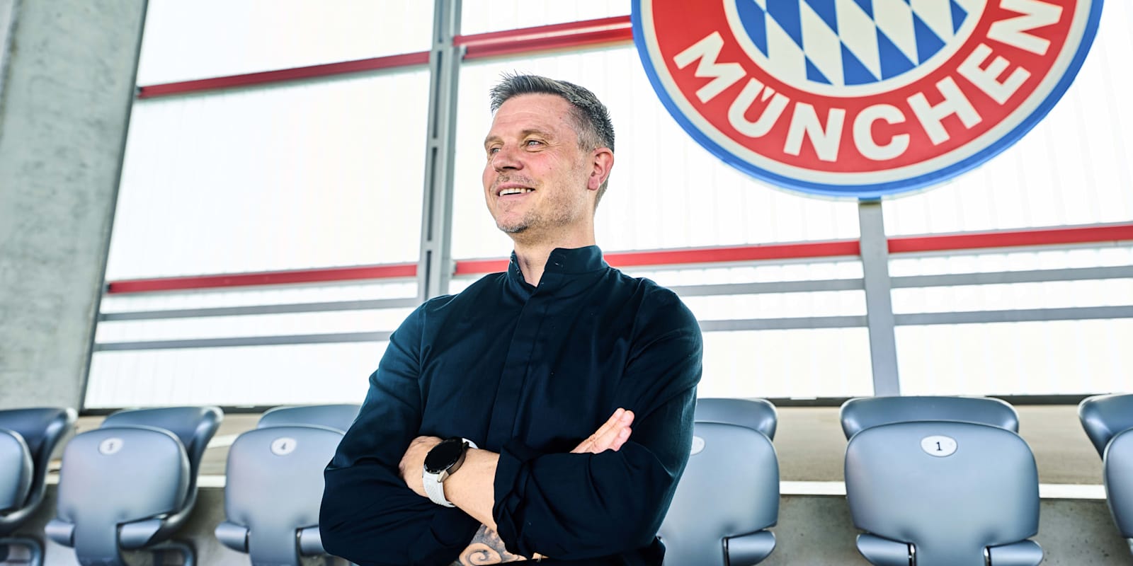 Alexander Straus signs contract extension with FC Bayern Women