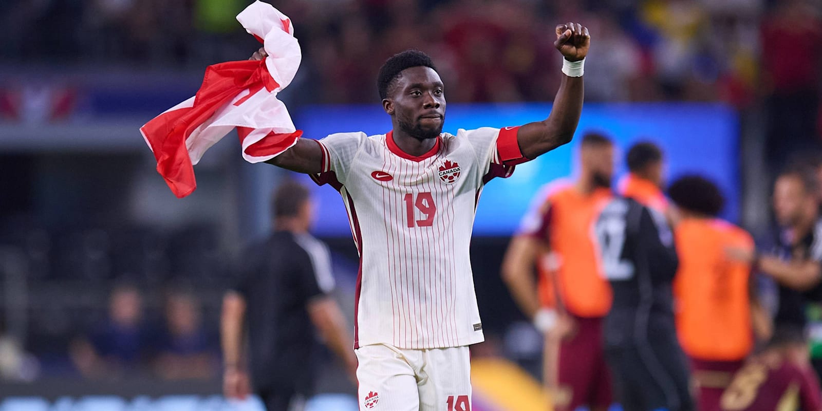 Davies leads Canada to Copa América semis