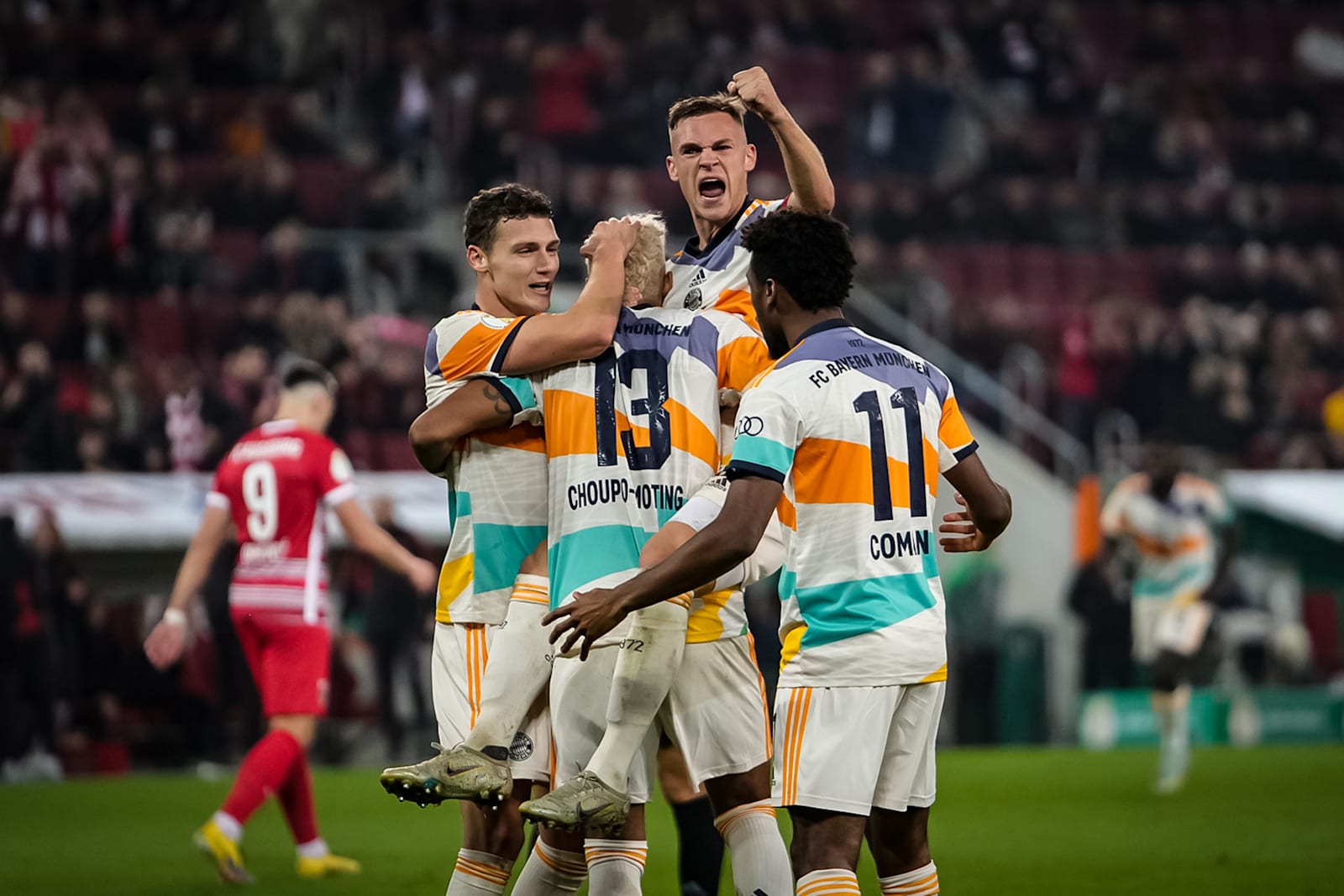 Match report: FC Augsburg v FC Bayern, DFB Cup Round 2