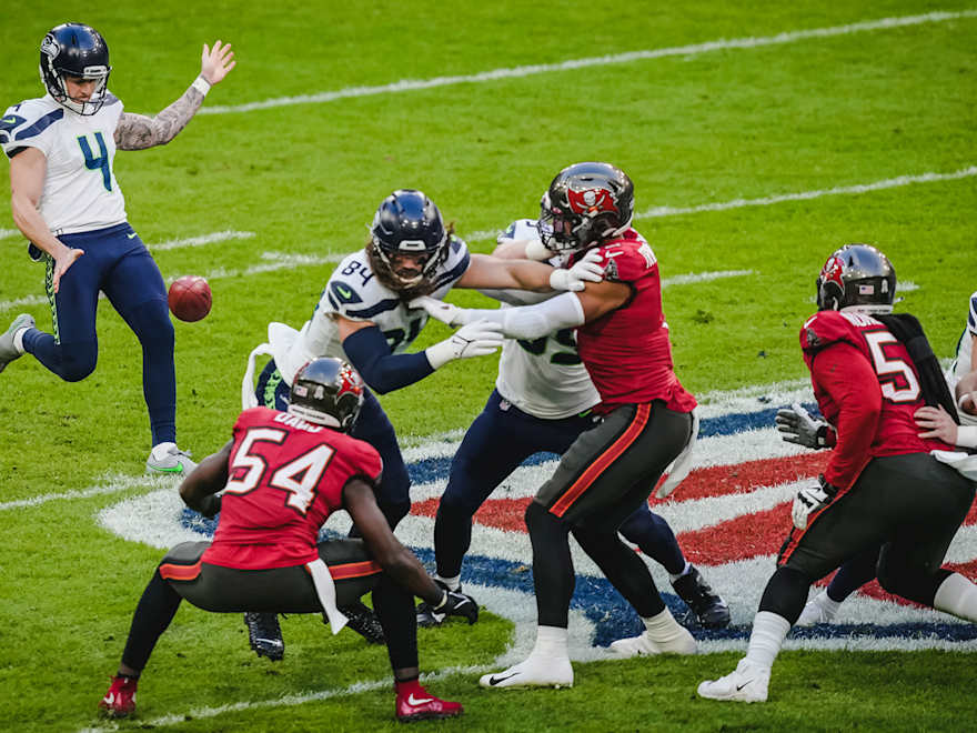 NFL game at Allianz Arena - 10 November 2024: New York Giants vs ...