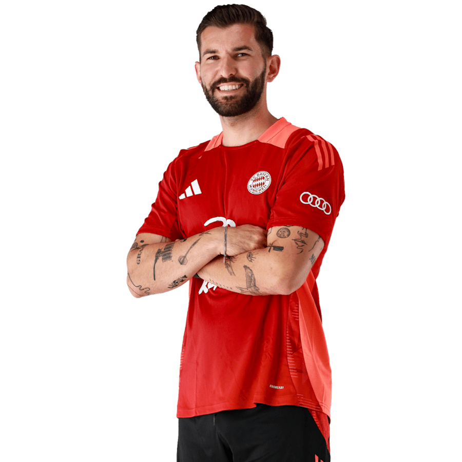 Denis Teschke - FC Bayern World Squad Coach