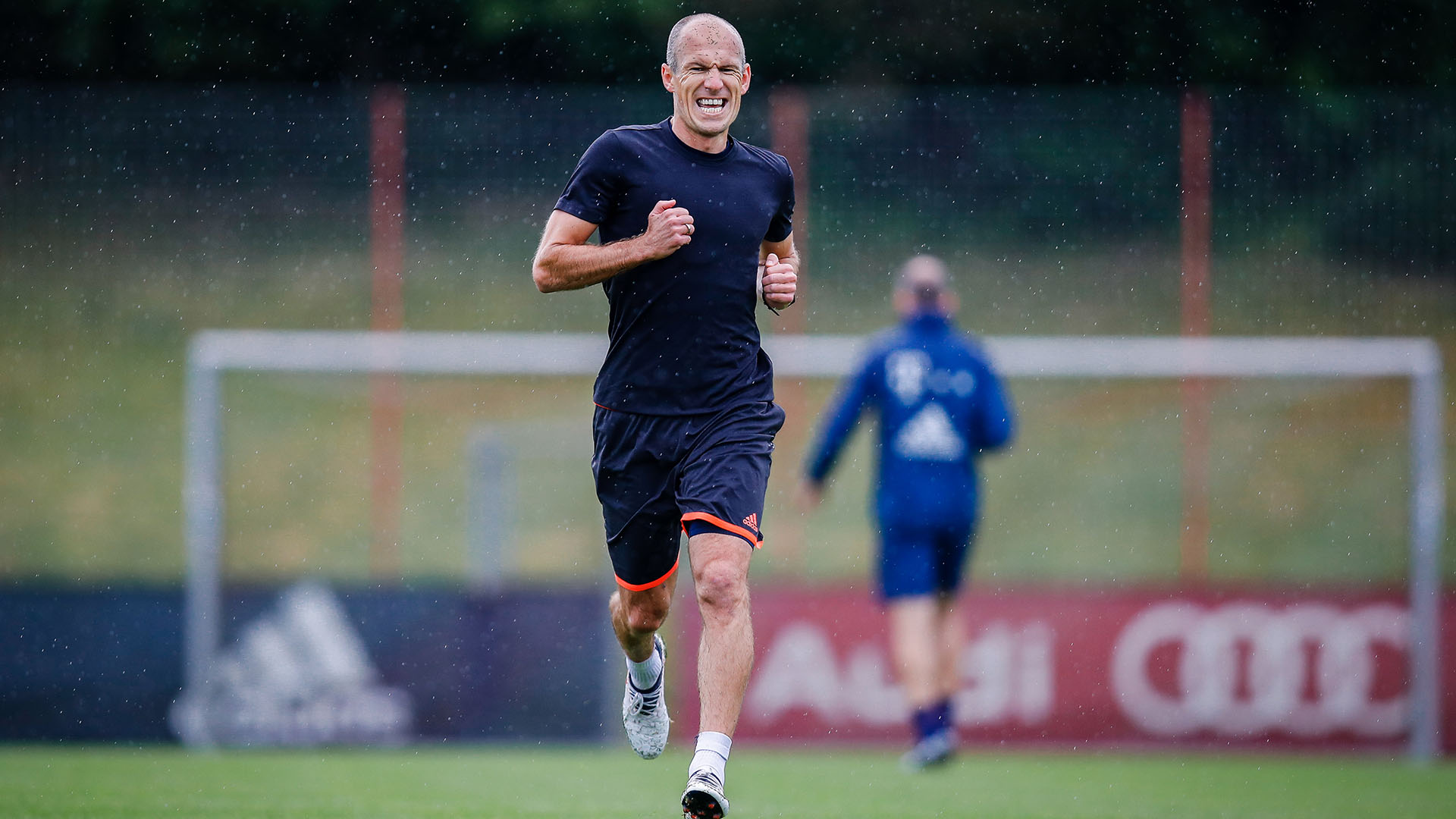 Galerie: Arjen Robben trainiert an der Säbener Straße