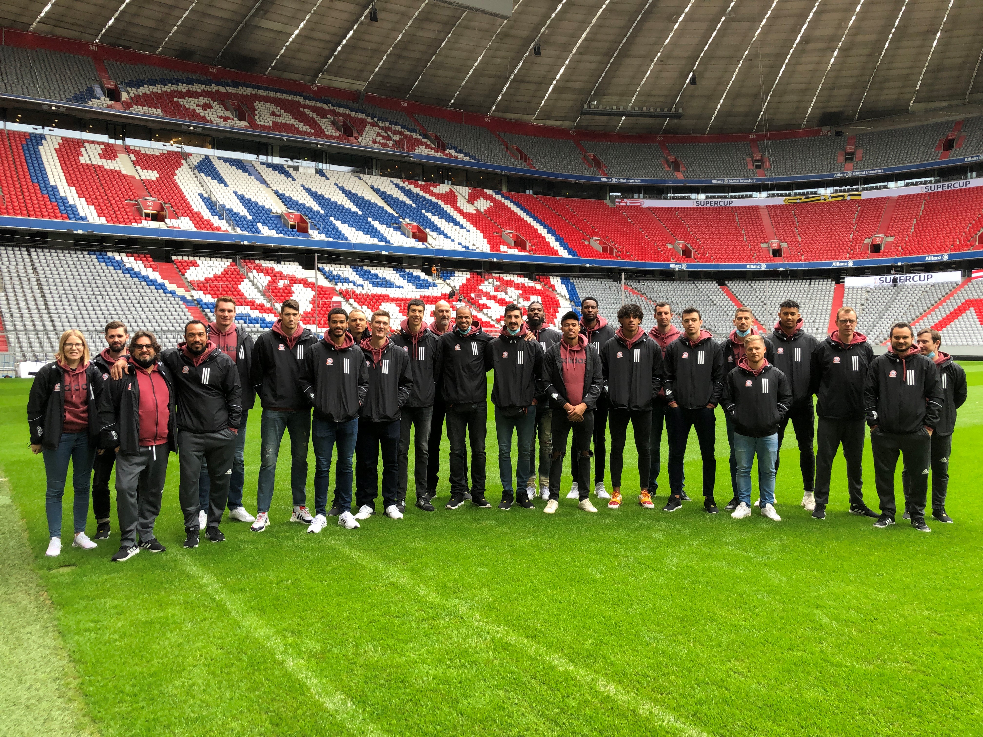 Eine Tour durch die Welt des FCB als perfekte Einstimmung - FC Bayern ...